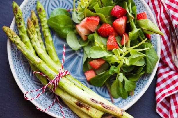 LA FRUTTA E VERDURA DELLA PRIMAVERA - CosaCdiNuovo
